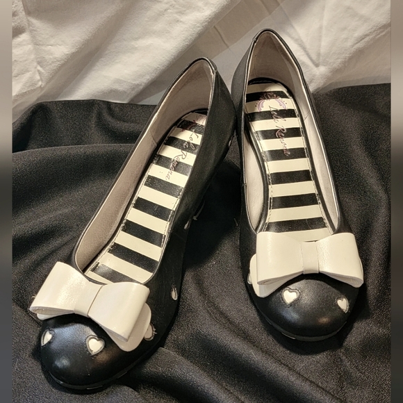 lola ramona | Shoes | Vintage Lola Ramona Black White Heart Striped Bow ...